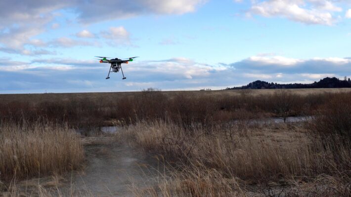 大郷町内河川上空にてLTE回線を利用したドローンの長距離飛行の実証実験を実施 - セブントゥーファイブ